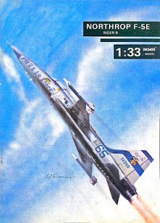 Livre Atitude Papercraft: NORTHROP F-5E TIGER II